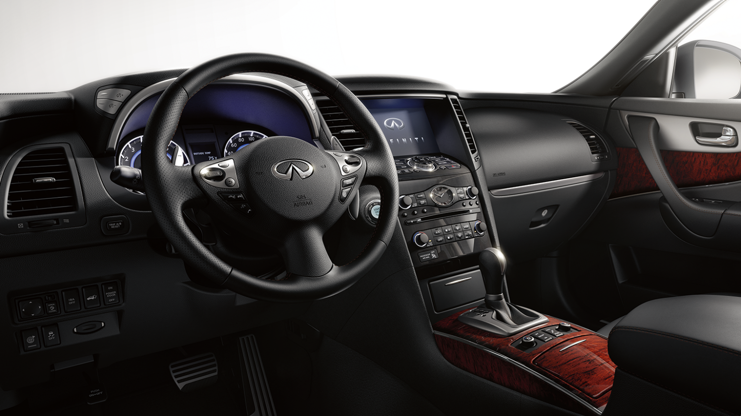 Design de l'INFINITI QX70 - Intérieur raffiné et allure élégante