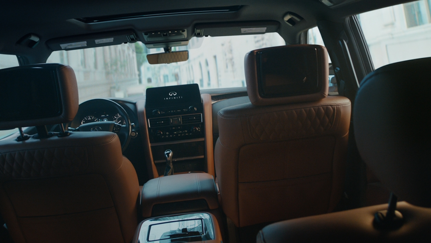 2024 INFINITI QX80 Interior, Cargo Space & Seating | INFINITI Global