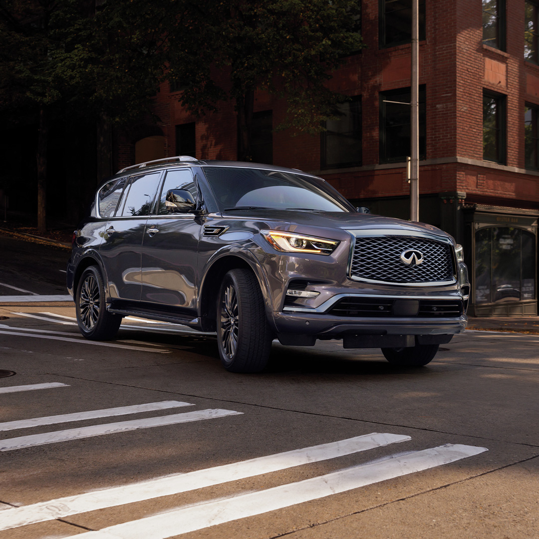2024 INFINITI QX80 Luxury 7-8 Seater SUV | INFINITI Global
