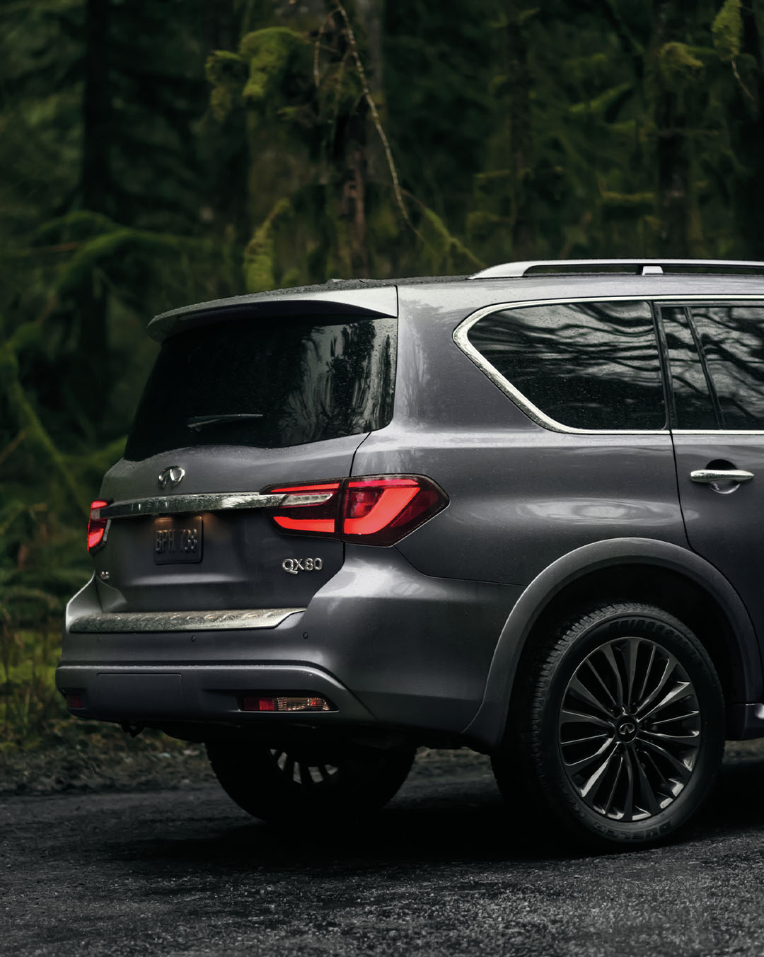 2024 INFINITI QX80 Luxury 7-8 Seater SUV | INFINITI Global